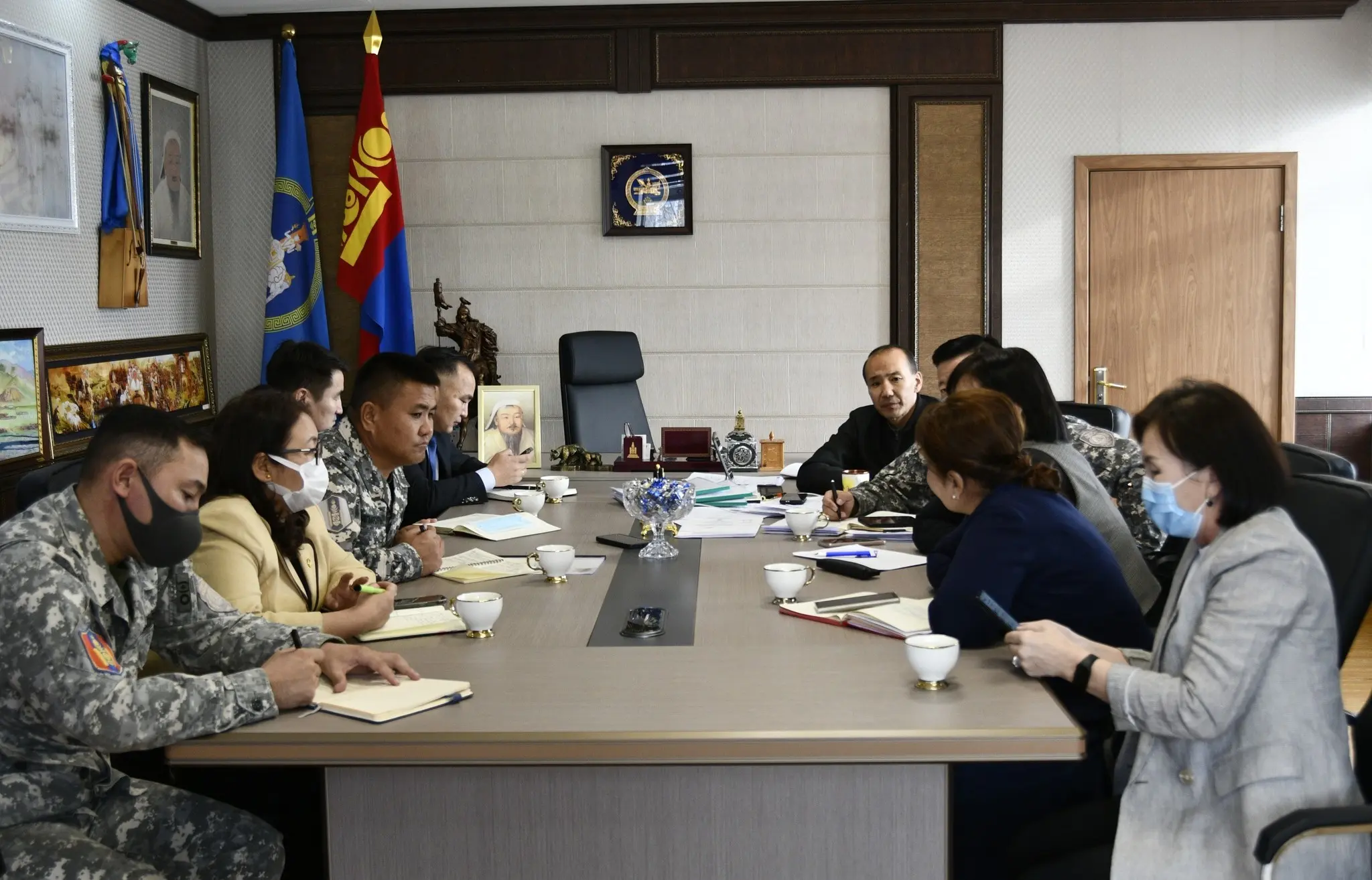 АОК: ДЭГДЭЛТИЙН ТҮВШИНД ХҮРСЭН ТОМУУ, ТОМУУ ТӨСТ ӨВЧЛӨЛИЙГ БУУРУУЛАХААР ...