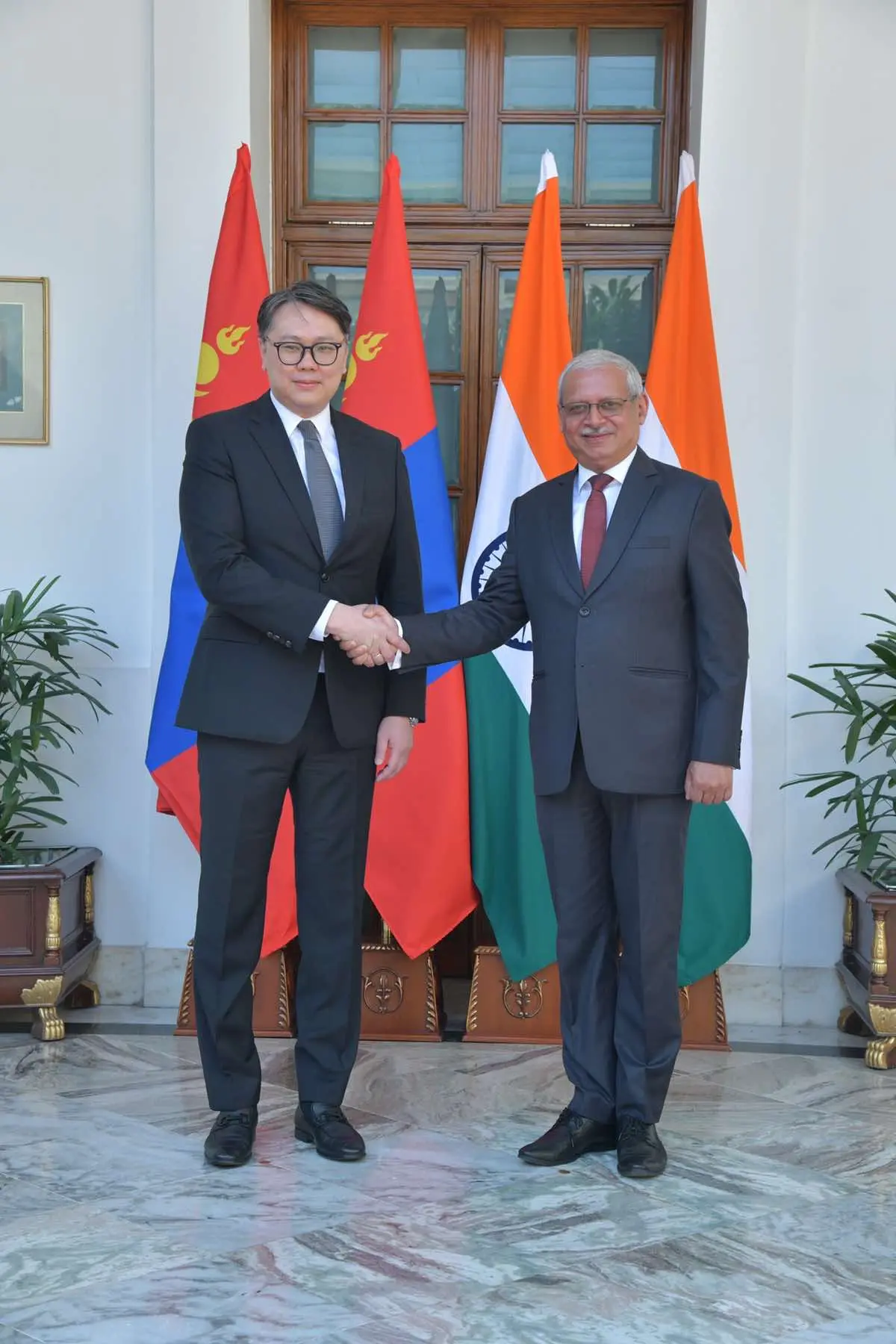 МОНГОЛ ЭНЭТХЭГИЙН ГАДААД ХАРИЛЦААНЫ ЯАМ ХООРОНДЫН V ЗӨВЛӨЛДӨХ УУЛЗАЛТ БОЛОВ