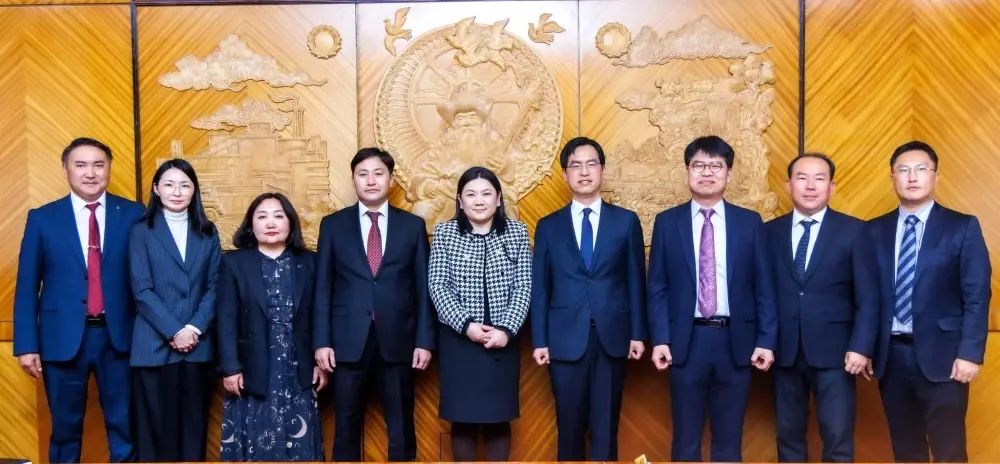 ЗГХЭГ ЫН ТЭРГҮҮН ДЭД ДАРГА Б СОЛОНГОО БНСУ ЫН ДОТООД ХЭРЭГ АЮУЛГҮЙ БАЙДЛЫН ДЭД САЙД КИМ МИН ЖЭГ