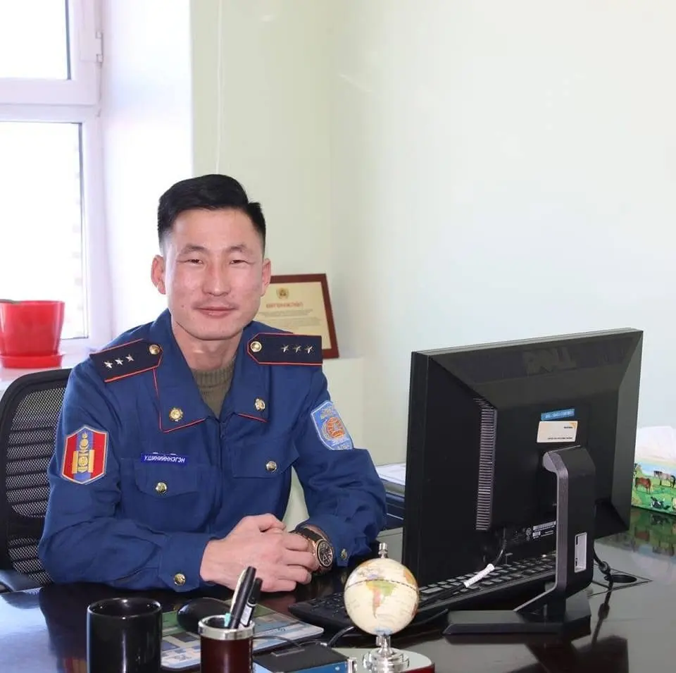 У Шинийннэгэн Хичээл зүтгэл хүнийг голдоггүй учраас өөрийн хэлсэн үгэндээ эзэн байхыг хичээдэг